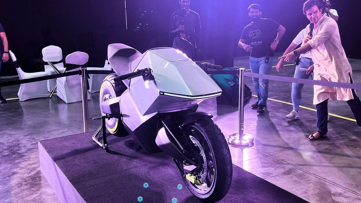Ola Electric First Motorcycle: स्कूटर के बाद अब बाइक! ओला इलेक्ट्रिक ...